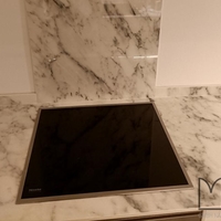 Leipzig Nuba White Porcelanosa Arbeitsplatten, Wischleisten und Rückwand